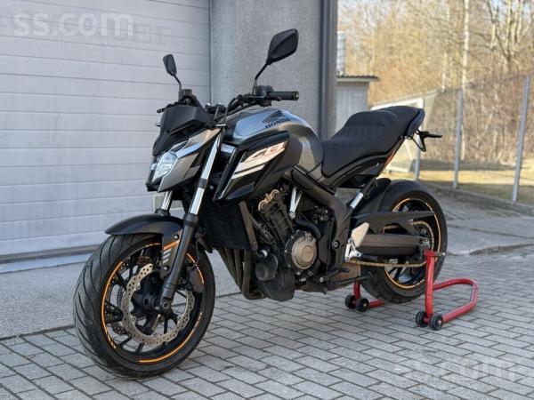 Honda CB 650F 2018 Tallina, ar dzinēja tilpumu 0.65 L un nobraukumu 0 tūkst. km par 4890 €, foto 2 vietnē AUTOMOTO.COM.LV