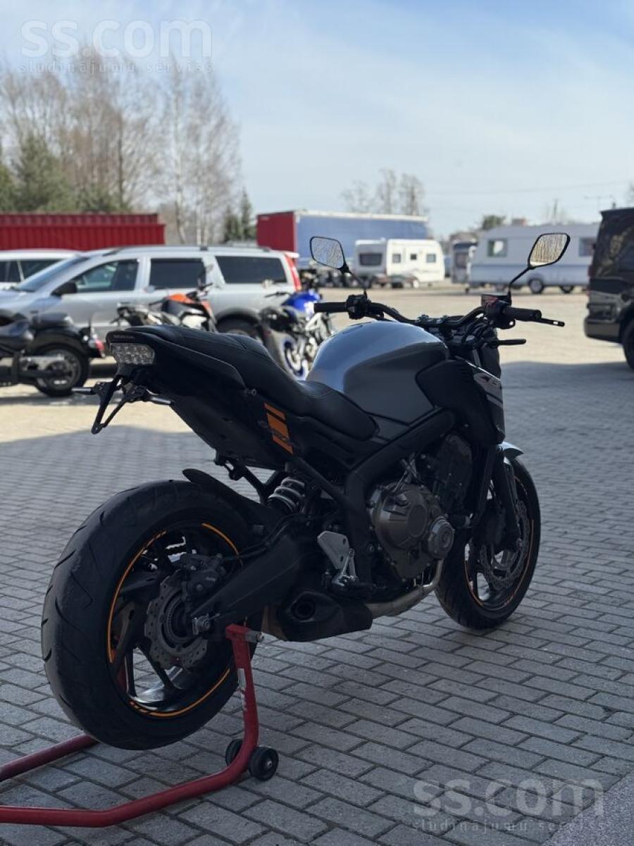 Хонда CB 650F 2018 в Таллин, объемом двигателя 0.65 л и пробегом 0 тыс. км за 4890 €, фото 7 на AUTOMOTO.COM.LV
