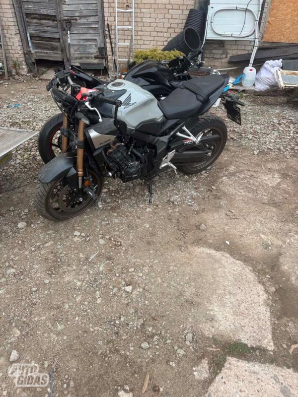 Серый Хонда CB 650R 2025 в Каунас, объемом двигателя 0.65 л и пробегом 7 тыс. км за 3290 €, фото 2 на AUTOMOTO.COM.LV
