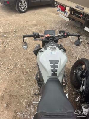 Серый Хонда CB 650R 2025 в Каунас, объемом двигателя 0.65 л и пробегом 7 тыс. км за 3290 €, фото 4 на AUTOMOTO.COM.LV