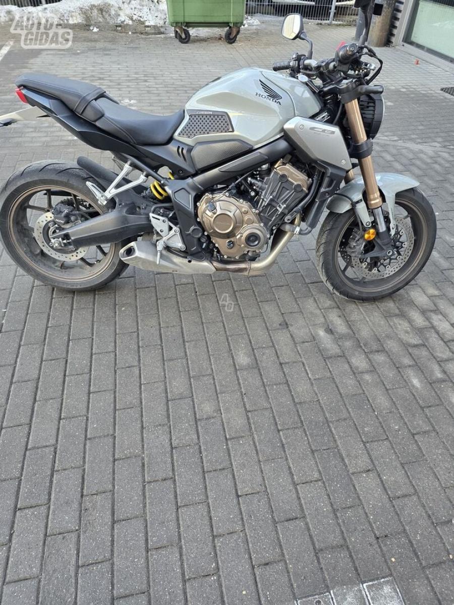 Honda CB 650R 2021 Viļņa, ar dzinēja tilpumu 0.00 L un nobraukumu 0 tūkst. km par 5900 €, foto 3 vietnē AUTOMOTO.COM.LV