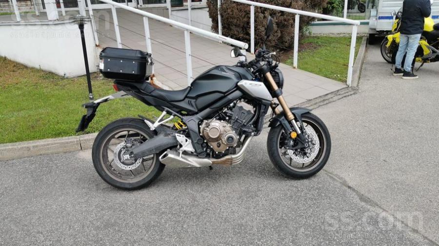 Honda CB 650R 2023 Rīga, ar dzinēja tilpumu 0.65 L un nobraukumu 0 tūkst. km par 7300 €, foto 1 vietnē AUTOMOTO.COM.LV