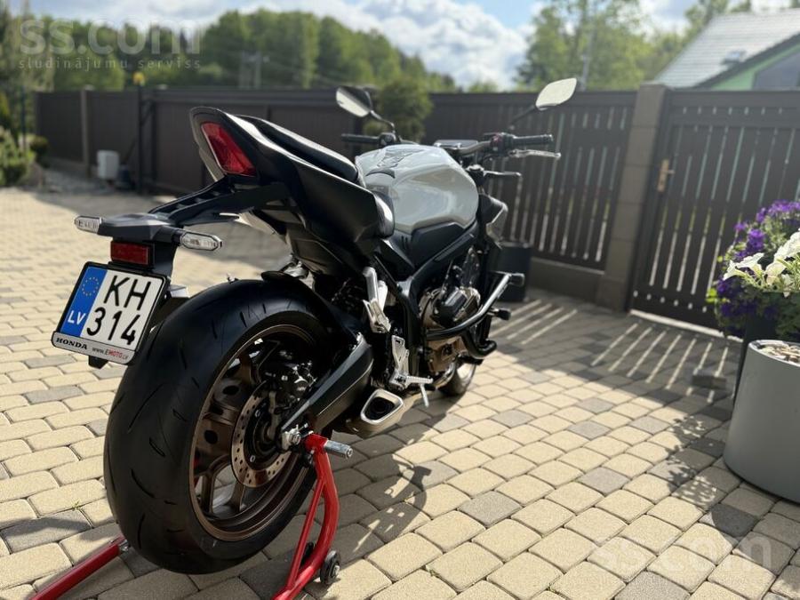 Honda CB 650R 2024 Rīga, ar dzinēja tilpumu 0.65 L un nobraukumu 0 tūkst. km par 8200 €, foto 2 vietnē AUTOMOTO.COM.LV