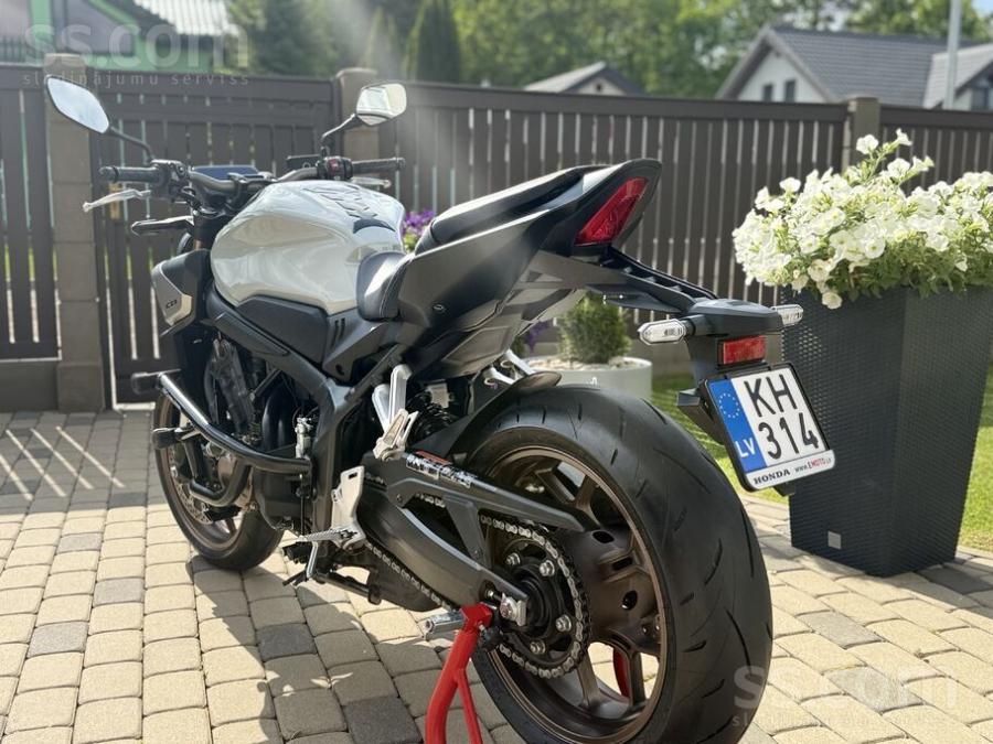 Honda CB 650R 2024 Rīga, ar dzinēja tilpumu 0.65 L un nobraukumu 0 tūkst. km par 8200 €, foto 3 vietnē AUTOMOTO.COM.LV
