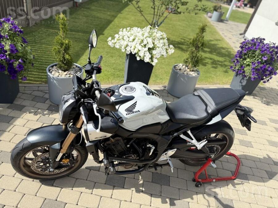 Honda CB 650R 2024 Rīga, ar dzinēja tilpumu 0.65 L un nobraukumu 0 tūkst. km par 8200 €, foto 5 vietnē AUTOMOTO.COM.LV