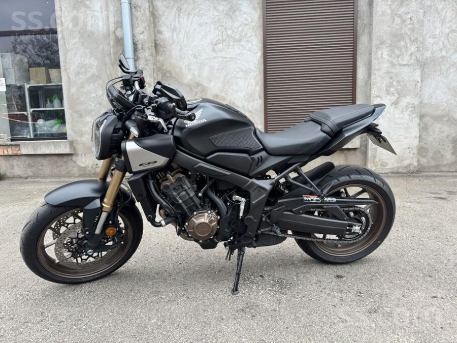 Хонда CB 650R 2025 в Рига, объемом двигателя 0.65 л и пробегом 0 тыс. км за 8850 €, фото 5 на AUTOMOTO.COM.LV