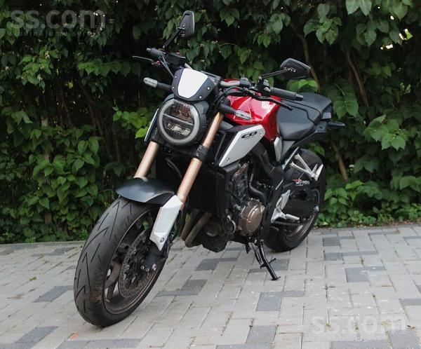 Honda CB 650RA 2019 in Tukums, with an engine capacity of 0.65 L and mileage of 0 thousand km for 5600 €, photo 1 on AUTOMOTO.COM.LV