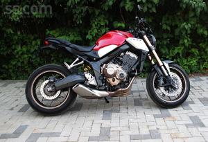 Honda CB 650RA 2019 in Tukums, with an engine capacity of 0.65 L and mileage of 0 thousand km for 5600 €, photo 5 on AUTOMOTO.COM.LV