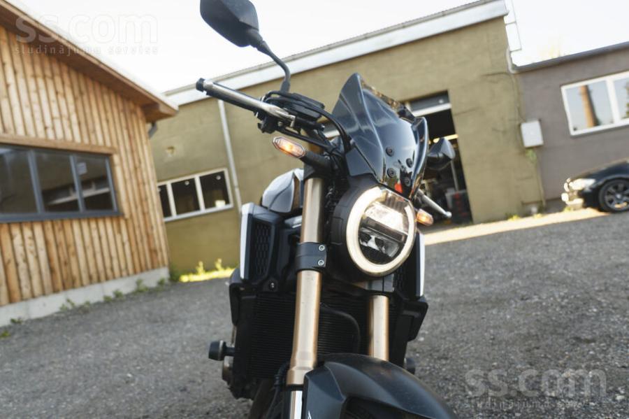 Honda CB 650RA 2020 in Cesis, with an engine capacity of 0.65 L and mileage of 0 thousand km for 6100 €, photo 7 on AUTOMOTO.COM.LV
