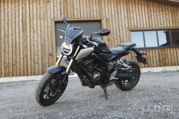 Honda CB 650RA 2020 in Cesis, with an engine capacity of 0.65 L and mileage of 0 thousand km for 6100 €, photo 7 on AUTOMOTO.COM.LV