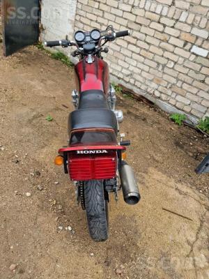Honda CB 750 1981 Daugavpils, ar dzinēja tilpumu 0.75 L un nobraukumu 0 tūkst. km par 800 €, foto 6 vietnē AUTOMOTO.COM.LV