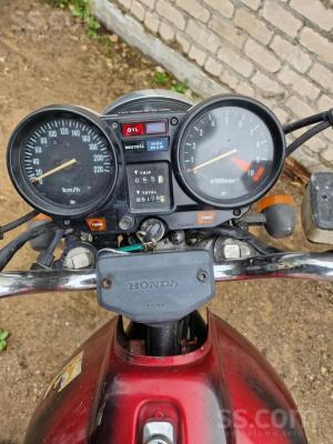 Honda CB 750 1981 Daugavpils, ar dzinēja tilpumu 0.75 L un nobraukumu 0 tūkst. km par 800 €, foto 7 vietnē AUTOMOTO.COM.LV