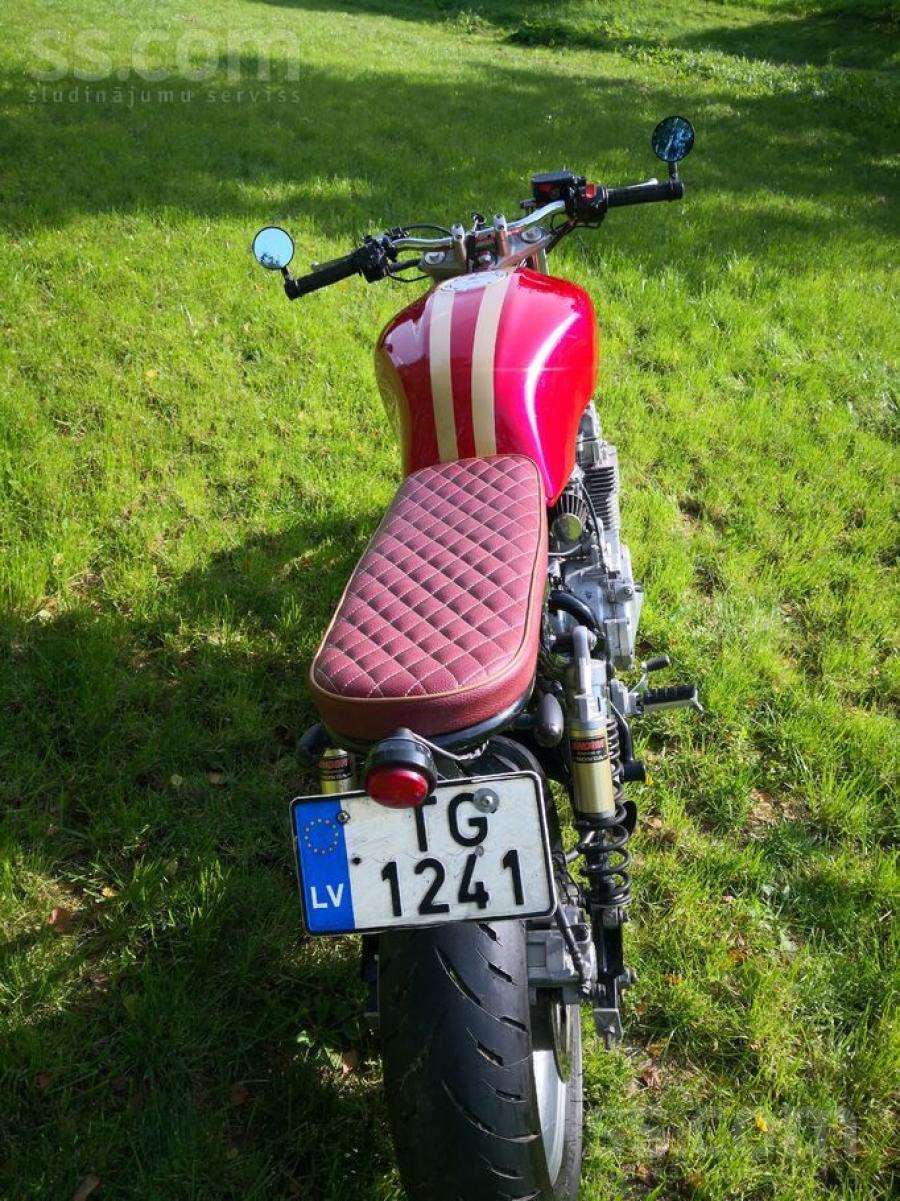 Хонда CB 750 1994 в Добеле, объемом двигателя 0.75 л и пробегом 0 тыс. км за 2700 €, фото 4 на AUTOMOTO.COM.LV