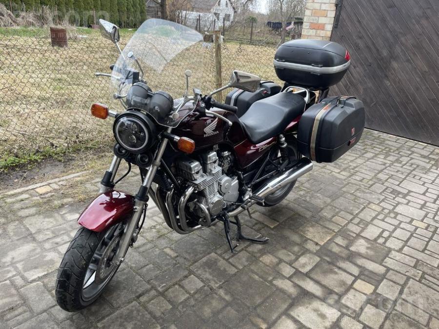Honda CB 750 1995 Jelgava, ar dzinēja tilpumu 0.75 L un nobraukumu 0 tūkst. km par 2400 €, foto 1 vietnē AUTOMOTO.COM.LV