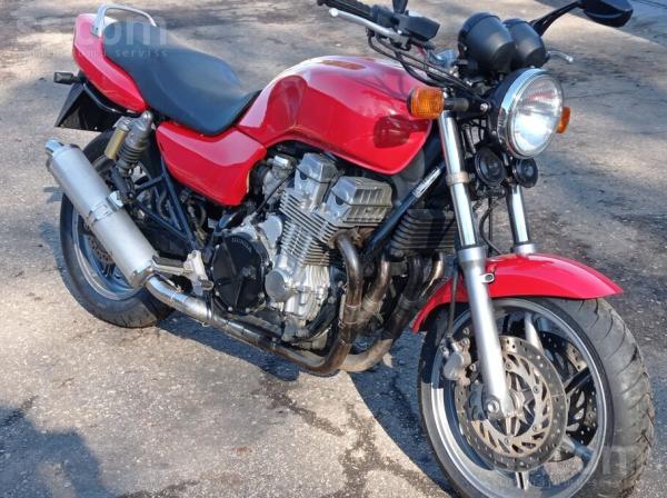 Хонда CB 750 1997 в Рига, объемом двигателя 0.75 л и пробегом 0 тыс. км за 1250 €, фото 3 на AUTOMOTO.COM.LV
