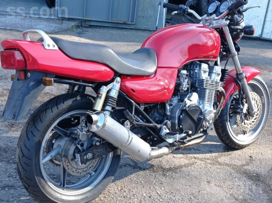 Honda CB 750 1997 Rīga, ar dzinēja tilpumu 0.75 L un nobraukumu 0 tūkst. km par 1250 €, foto 3 vietnē AUTOMOTO.COM.LV