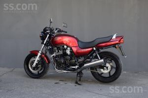 Хонда CB 750 2003 в Рига, объемом двигателя 0.75 л и пробегом 0 тыс. км за 3450 €, фото 4 на AUTOMOTO.COM.LV