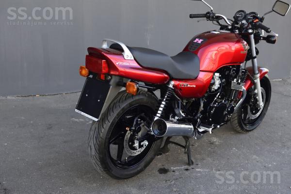 Honda CB 750 2003 Rīga, ar dzinēja tilpumu 0.75 L un nobraukumu 0 tūkst. km par 3450 €, foto 7 vietnē AUTOMOTO.COM.LV