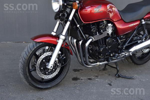 Honda CB 750 2003 Rīga, ar dzinēja tilpumu 0.75 L un nobraukumu 0 tūkst. km par 3450 €, foto 8 vietnē AUTOMOTO.COM.LV