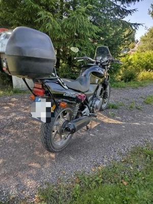 Black Honda CB 1993 in Vilnius, with an engine capacity of 0.50 L and mileage of 26 thousand km for 1450 €, photo 5 on AUTOMOTO.COM.LV
