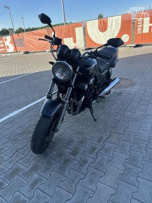 Melns Honda CB 2001 Kauņa, ar dzinēja tilpumu 0.75 L un nobraukumu 0 tūkst. km par 1400 €, foto 7 vietnē AUTOMOTO.COM.LV