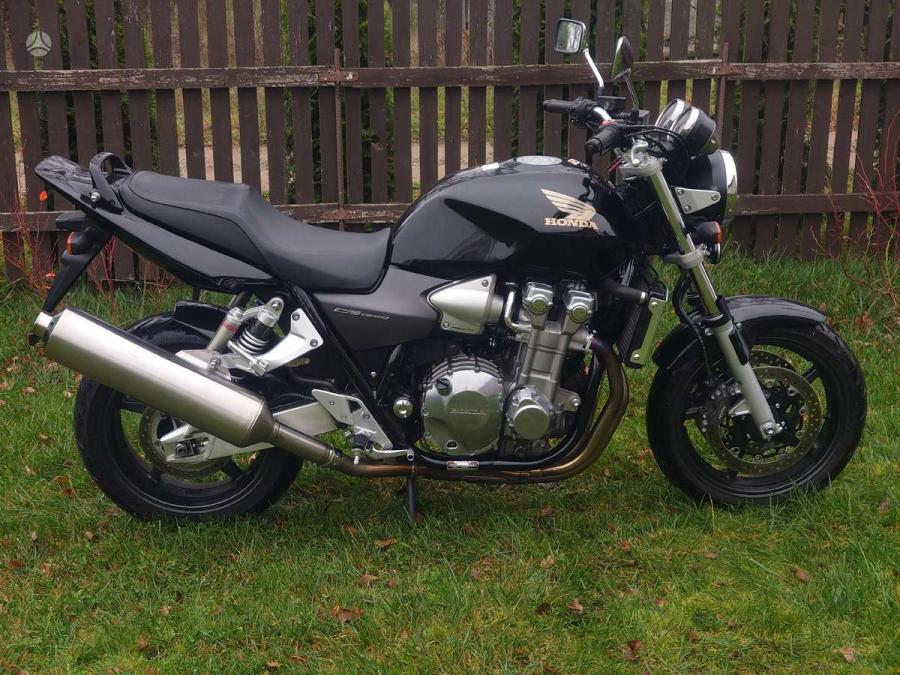 Melns Honda CB 2003 Akmenė, ar dzinēja tilpumu 1.30 L un nobraukumu 56 tūkst. km par 3350 €, foto 5 vietnē AUTOMOTO.COM.LV
