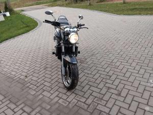 Melns Honda CB 2004 Vievis, ar dzinēja tilpumu 0.92 L un nobraukumu 41 tūkst. km par 2400 €, foto 3 vietnē AUTOMOTO.COM.LV