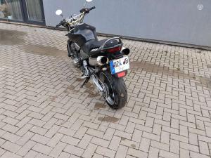 Melns Honda CB 2004 Vievis, ar dzinēja tilpumu 0.92 L un nobraukumu 41 tūkst. km par 2400 €, foto 9 vietnē AUTOMOTO.COM.LV