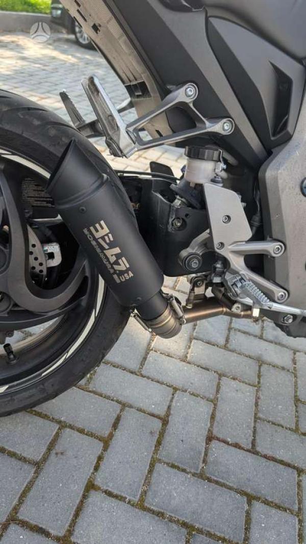 Black Honda CB 2010 in Kaunas, with an engine capacity of 1.00 L and mileage of 49 thousand km for 4650 €, photo 6 on AUTOMOTO.COM.LV