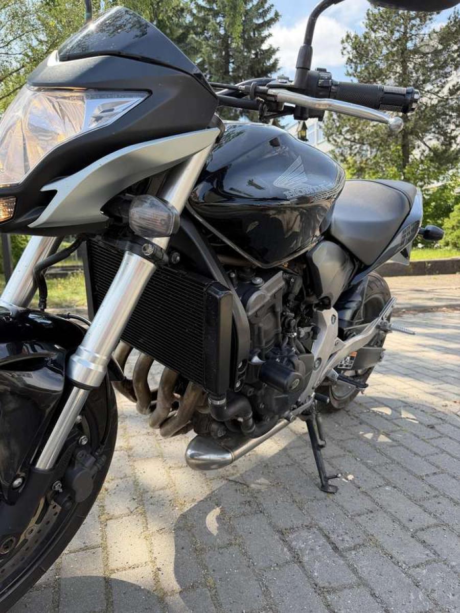 Melns Honda CB 2011 Kauņa, ar dzinēja tilpumu 0.60 L un nobraukumu 46 tūkst. km par 3800 €, foto 7 vietnē AUTOMOTO.COM.LV