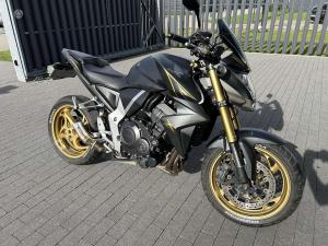 Black Honda CB 2013 in Klaipeda, with an engine capacity of 1.00 L and mileage of 63 thousand km for 4500 €, photo 3 on AUTOMOTO.COM.LV