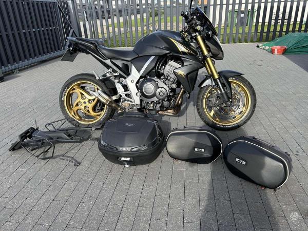 Черный Хонда CB 2013 в Клайпеда, объемом двигателя 1.00 л и пробегом 63 тыс. км за 4500 €, фото 8 на AUTOMOTO.COM.LV