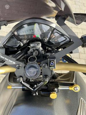 Black Honda CB 2013 in Klaipeda, with an engine capacity of 1.00 L and mileage of 63 thousand km for 4500 €, photo 11 on AUTOMOTO.COM.LV