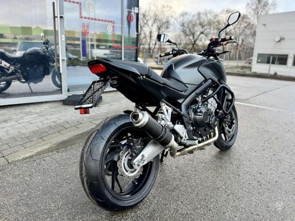 Melns Honda CB 2015 Viļņa, ar dzinēja tilpumu 0.65 L un nobraukumu 14 tūkst. km par 4199 €, foto 8 vietnē AUTOMOTO.COM.LV