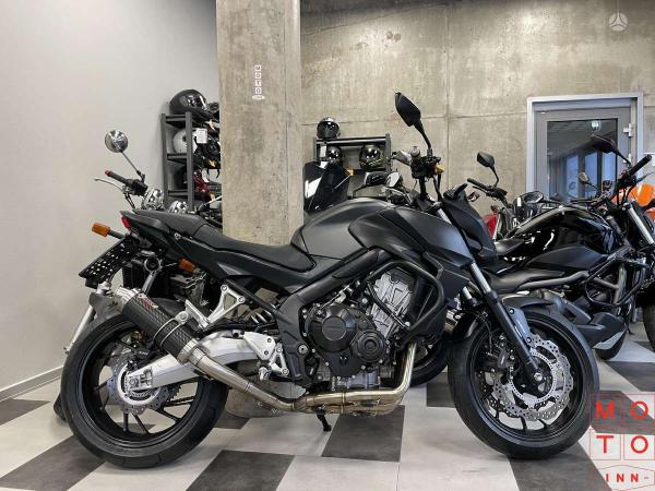 Black Honda CB 2015 in Riga, with an engine capacity of 0.65 L and mileage of 14 thousand km for 4199 €, photo 5 on AUTOMOTO.COM.LV