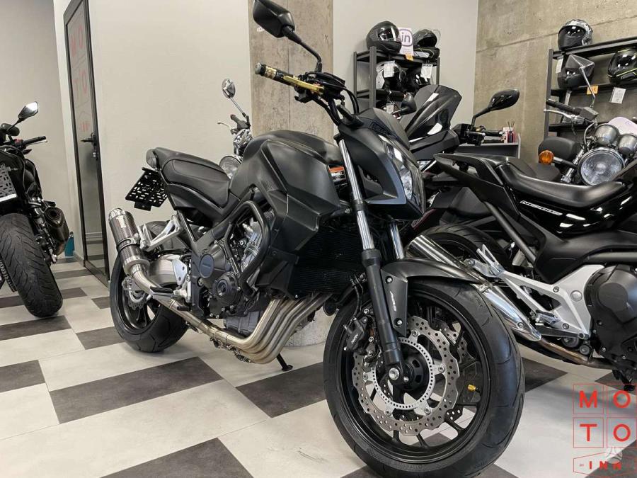 Black Honda CB 2015 in Riga, with an engine capacity of 0.65 L and mileage of 14 thousand km for 4199 €, photo 6 on AUTOMOTO.COM.LV