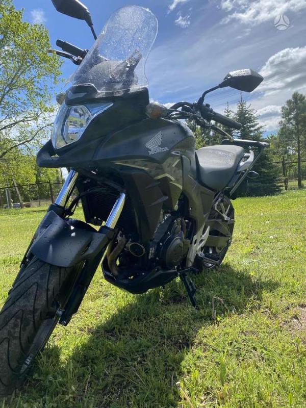 Melns Honda CB 2015 Vilkaviškis, ar dzinēja tilpumu 0.50 L un nobraukumu 40 tūkst. km par 3750 €, foto 4 vietnē AUTOMOTO.COM.LV