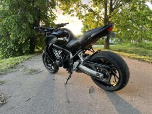 Black Honda CB 2015 in Vilnius, with an engine capacity of 0.00 L and mileage of 19 thousand km for 4000 €, photo 6 on AUTOMOTO.COM.LV