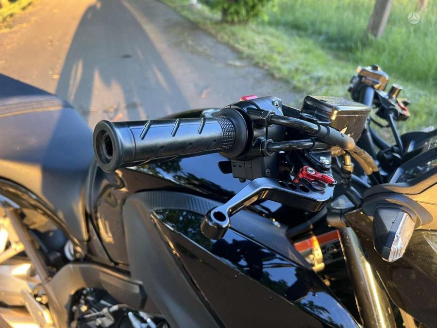 Black Honda CB 2015 in Vilnius, with an engine capacity of 0.00 L and mileage of 19 thousand km for 4000 €, photo 16 on AUTOMOTO.COM.LV