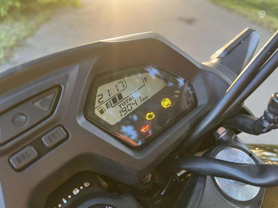 Black Honda CB 2015 in Vilnius, with an engine capacity of 0.00 L and mileage of 19 thousand km for 4000 €, photo 19 on AUTOMOTO.COM.LV