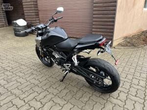 Melns Honda CB 2018 Prienai, ar dzinēja tilpumu 0.13 L un nobraukumu 17 tūkst. km par 2750 €, foto 7 vietnē AUTOMOTO.COM.LV