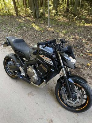 Melns Honda CB 2018 Šauļi, ar dzinēja tilpumu 0.65 L un nobraukumu 33 tūkst. km par 3999 €, foto  vietnē AUTOMOTO.COM.LV