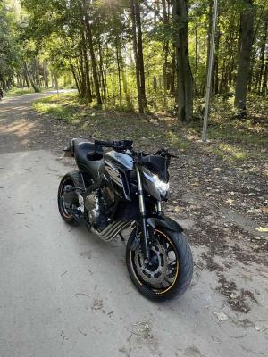 Melns Honda CB 2018 Šauļi, ar dzinēja tilpumu 0.65 L un nobraukumu 33 tūkst. km par 3999 €, foto 2 vietnē AUTOMOTO.COM.LV