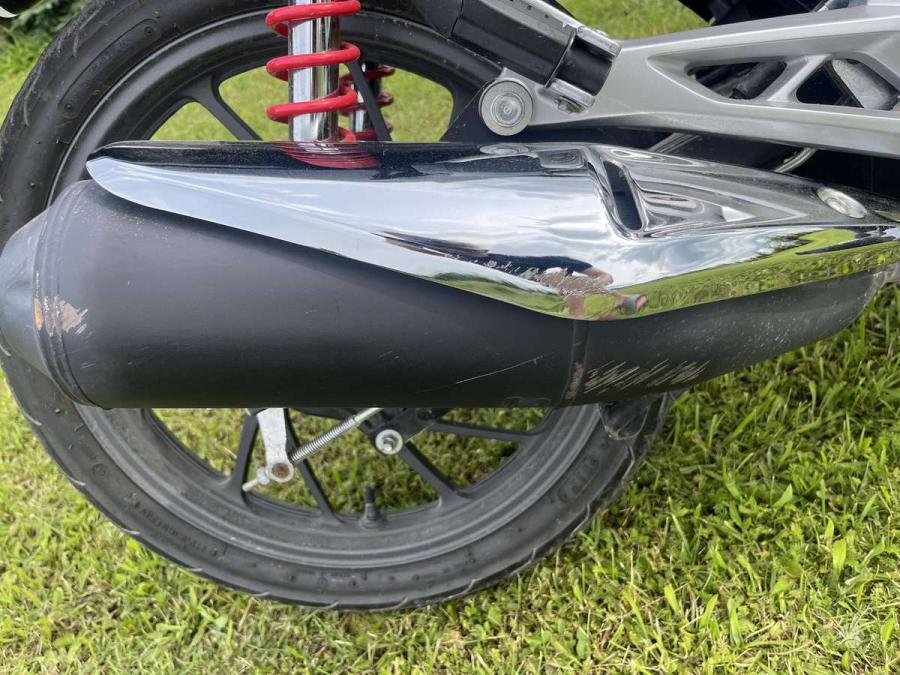 Black Honda CB 2018 in Marijampole, with an engine capacity of 0.13 L and mileage of 10 thousand km for 2050 €, photo 15 on AUTOMOTO.COM.LV