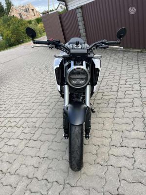 Melns Honda CB 2018 Prienai, ar dzinēja tilpumu 0.13 L un nobraukumu 12 tūkst. km par 3050 €, foto 4 vietnē AUTOMOTO.COM.LV