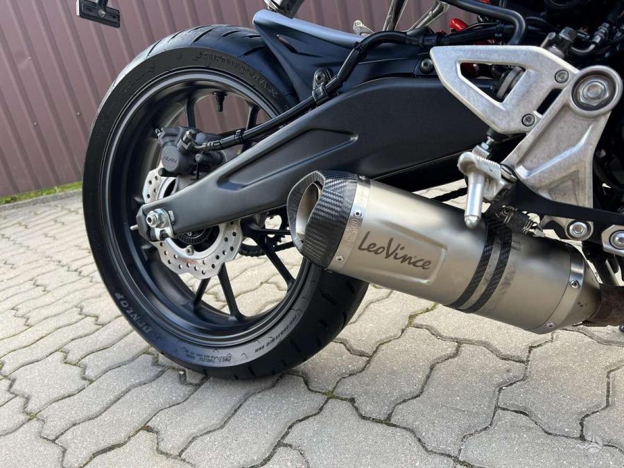 Melns Honda CB 2018 Prienai, ar dzinēja tilpumu 0.13 L un nobraukumu 12 tūkst. km par 3050 €, foto 13 vietnē AUTOMOTO.COM.LV