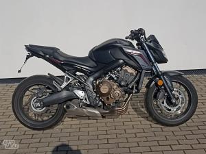 Black Honda CB 2018 in Kaunas, with an engine capacity of 0.65 L and mileage of 3 thousand km for 4100 €, photo 3 on AUTOMOTO.COM.LV