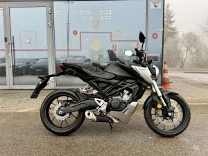 Melns Honda CB 2019 Viļņa, ar dzinēja tilpumu 0.13 L un nobraukumu 18 tūkst. km par 3199 €, foto 7 vietnē AUTOMOTO.COM.LV