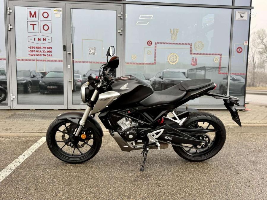 Melns Honda CB 2019 Viļņa, ar dzinēja tilpumu 0.13 L un nobraukumu 18 tūkst. km par 3199 €, foto 10 vietnē AUTOMOTO.COM.LV