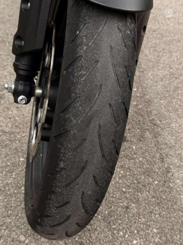 Melns Honda CB 2019 Jurbarkas, ar dzinēja tilpumu 0.13 L un nobraukumu 18 tūkst. km par 3000 €, foto 7 vietnē AUTOMOTO.COM.LV